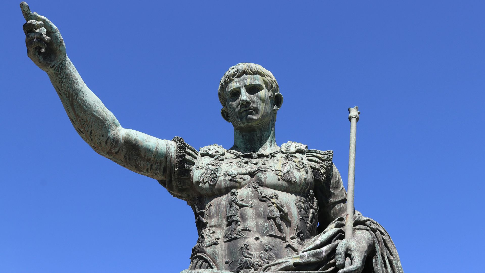 The 20 Most Iconic Royal Figures & What They Did - HistorySnob