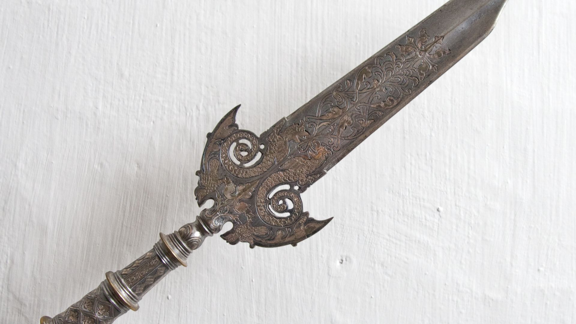 The 20 Most Fascinating Weapons Throughout History - HistorySnob