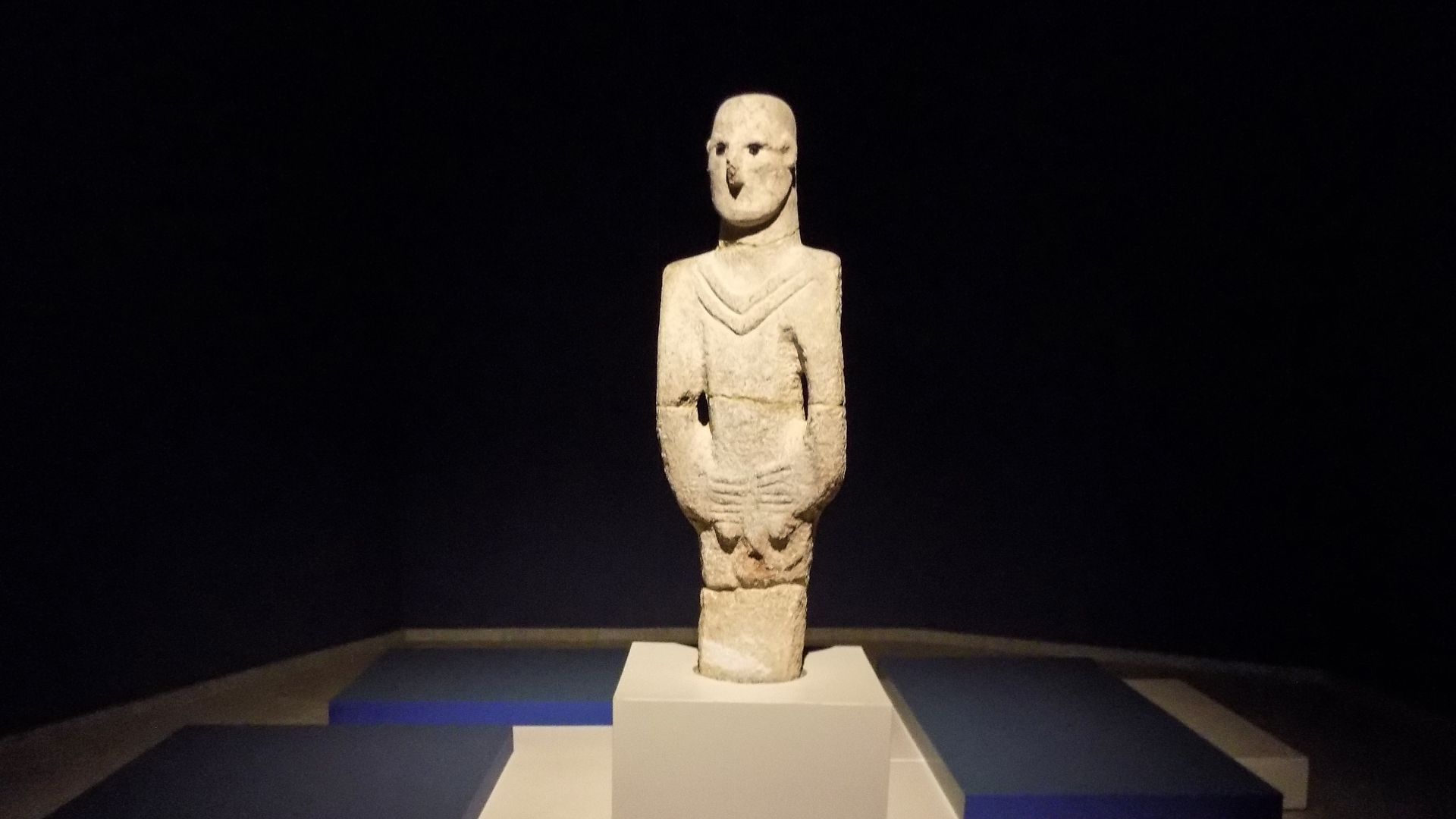 The 20 Oldest Statues In The World - HistorySnob